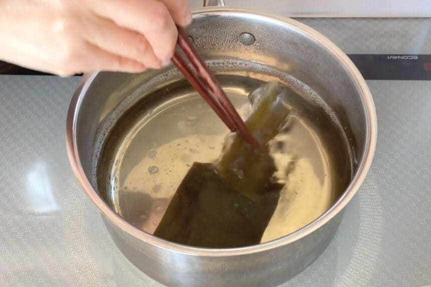 How to Make Hot-Brewed Kombu Dashi - Chef JA Cooks