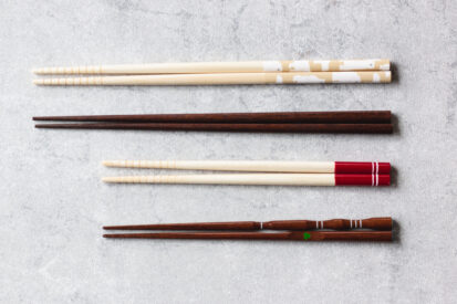 How To Hold Chopsticks The Japanese Way - Chef JA Cooks