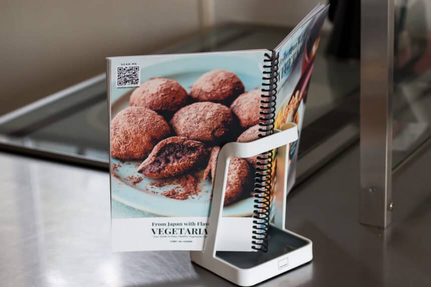 [Physical Cookbook] From Japan with Flavor: VEGETARIAN - Chef JA Cooks