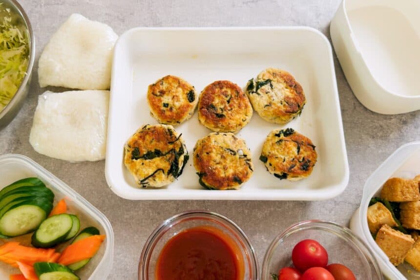Bento Box Ideas: Saba Hambagu and Fresh Veggies! - Chef JA Cooks